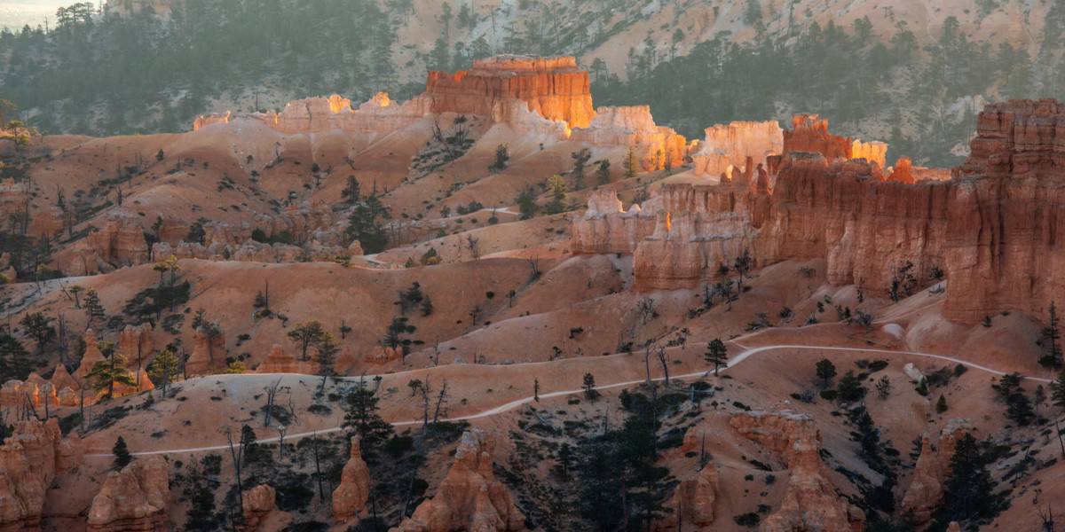 Visiting Bryce Canyon in April - PhotoJeepers