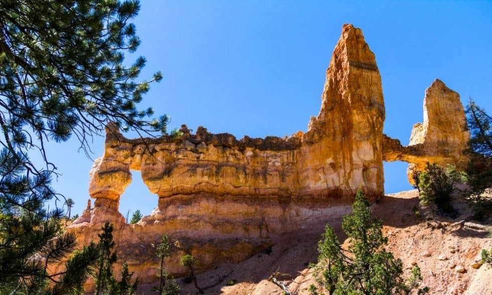 Bryce Canyon Spring Hikes: Easy, Moderate and Strenuous - PhotoJeepers