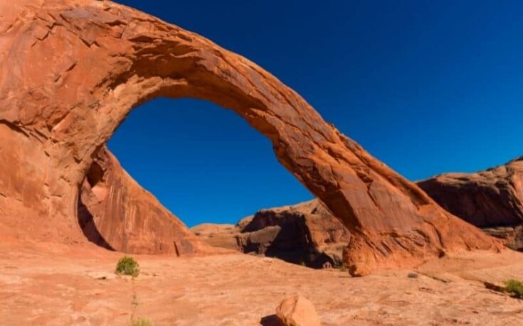 Travel Guide For Visiting Utah in April - PhotoJeepers