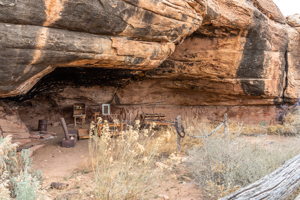 Canyonlands National Park Fall Hikes - PhotoJeepers