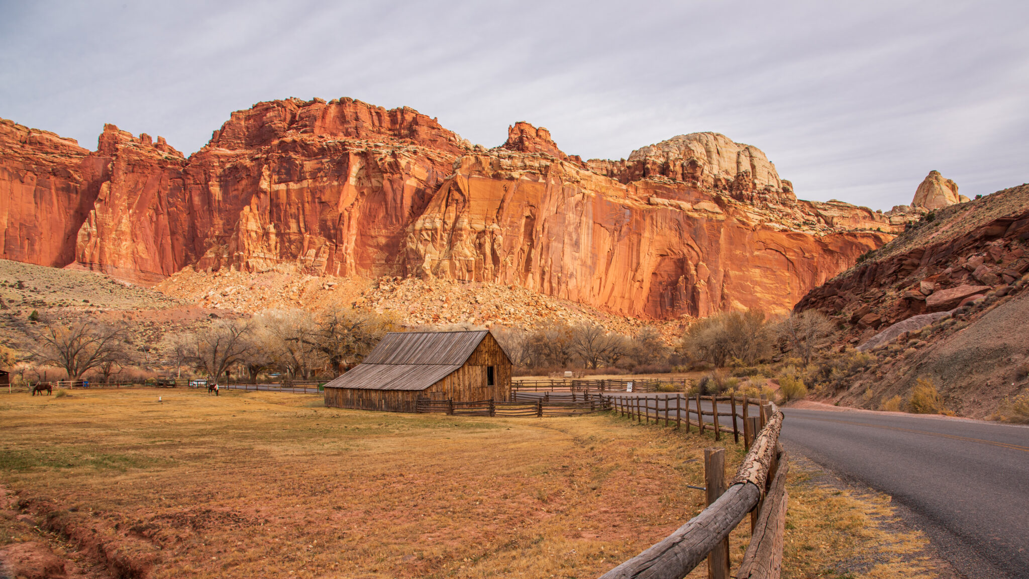 Capitol Reef Scenic Drive: Things to See, Do and Photograph - PhotoJeepers