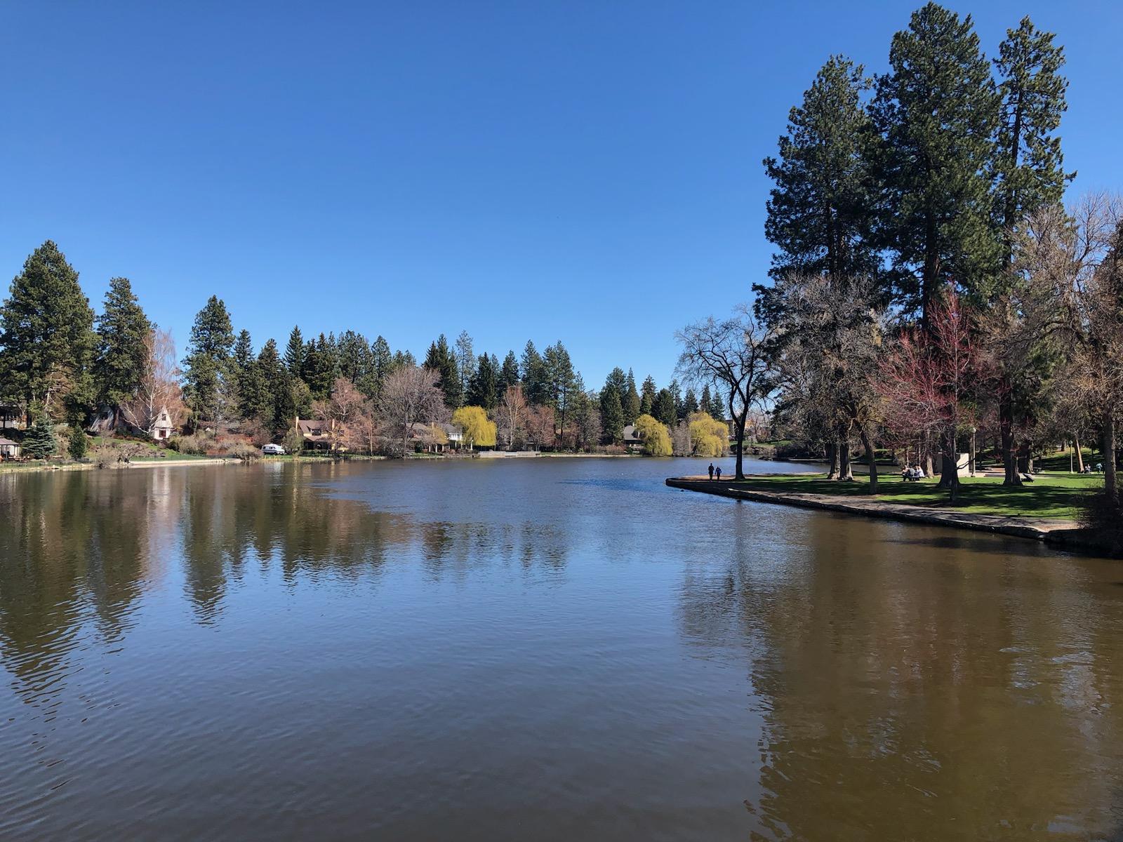 Places to Visit in Oregon in Fall - PhotoJeepers