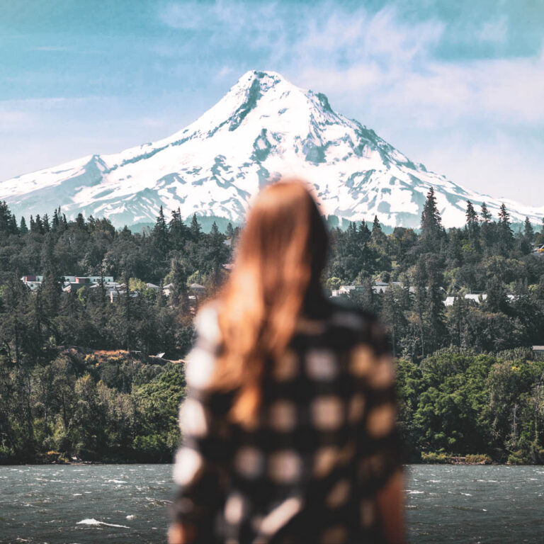 Places to Visit in Oregon in Fall - PhotoJeepers