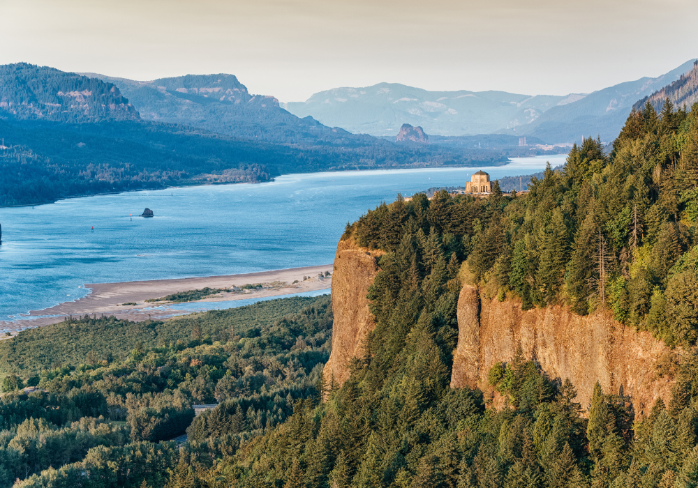 Places to Visit in Oregon in May - PhotoJeepers